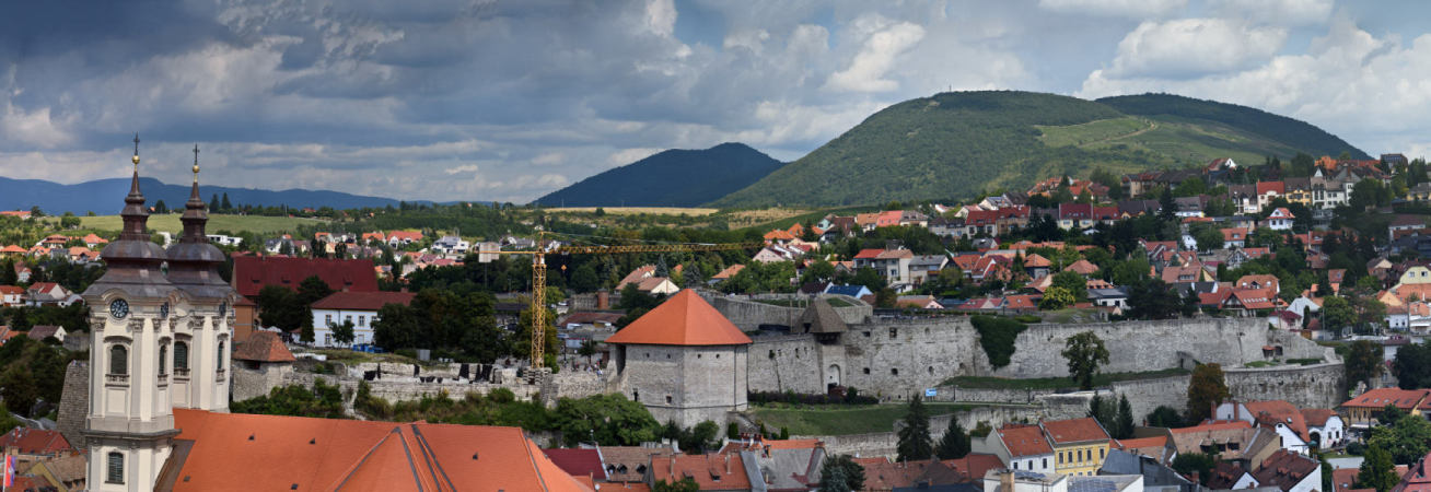 „Egerről közhelyek nélkül…” Versenyfelhívás egri középiskolásoknak ...